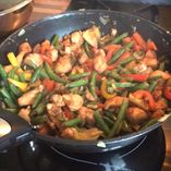 Sauté de poulet et petits légumes au wok : Recette de Sauté de poulet ...