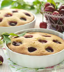 Clafoutis aux cerises d’antan : la recette de grand-mère qui donnait ce ...