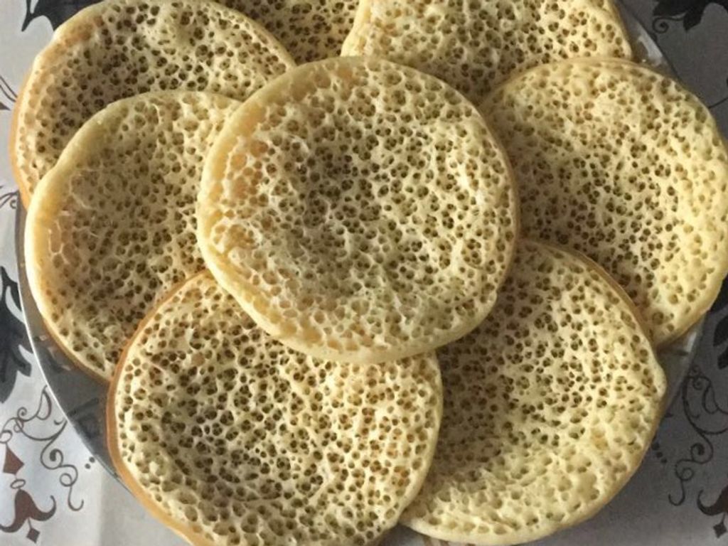Crêpes à milles trous (Baghrirs) : Recette de Crêpes à milles trous ...