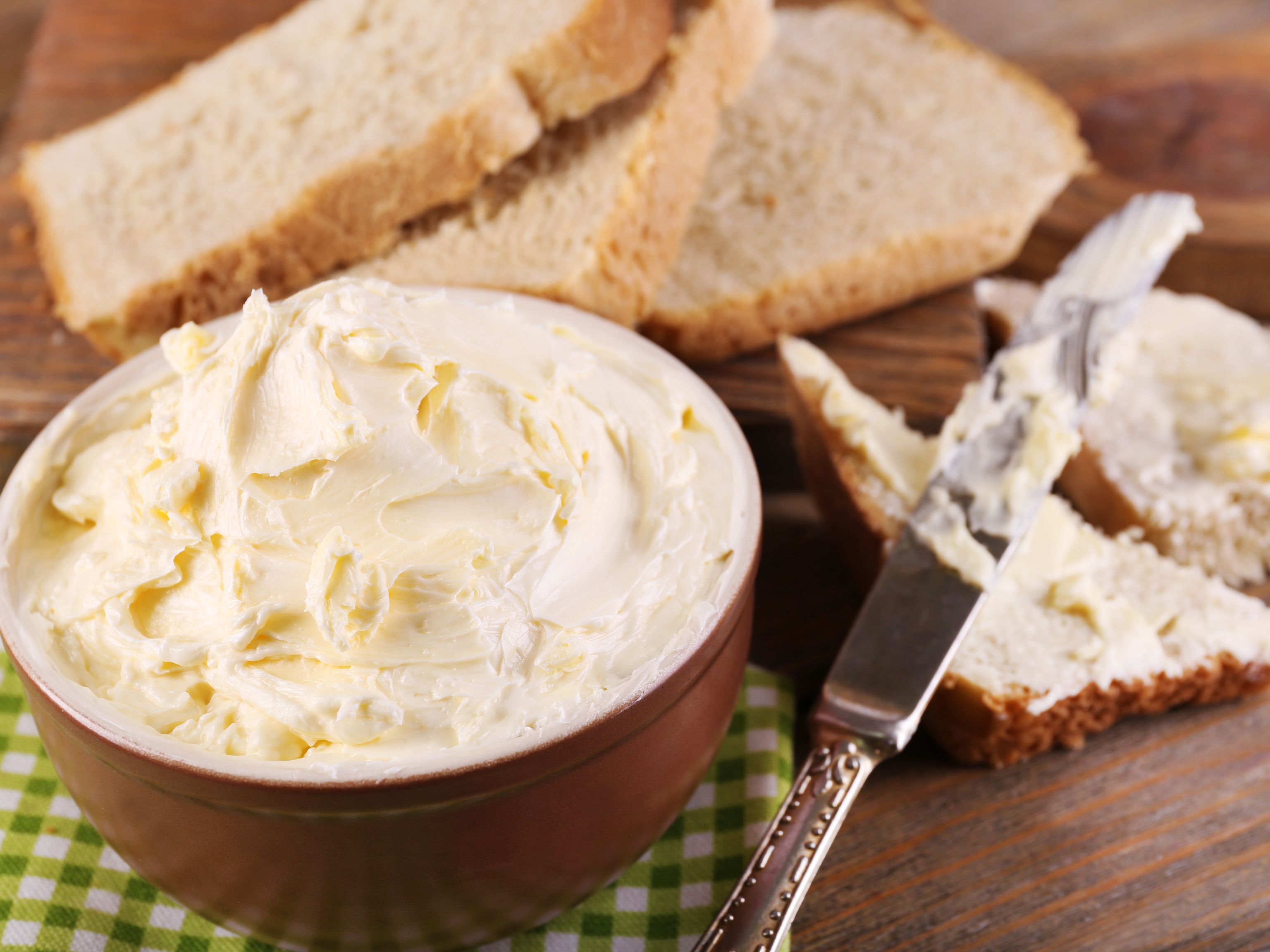 Beurre maison : Recette de Beurre maison - Marmiton