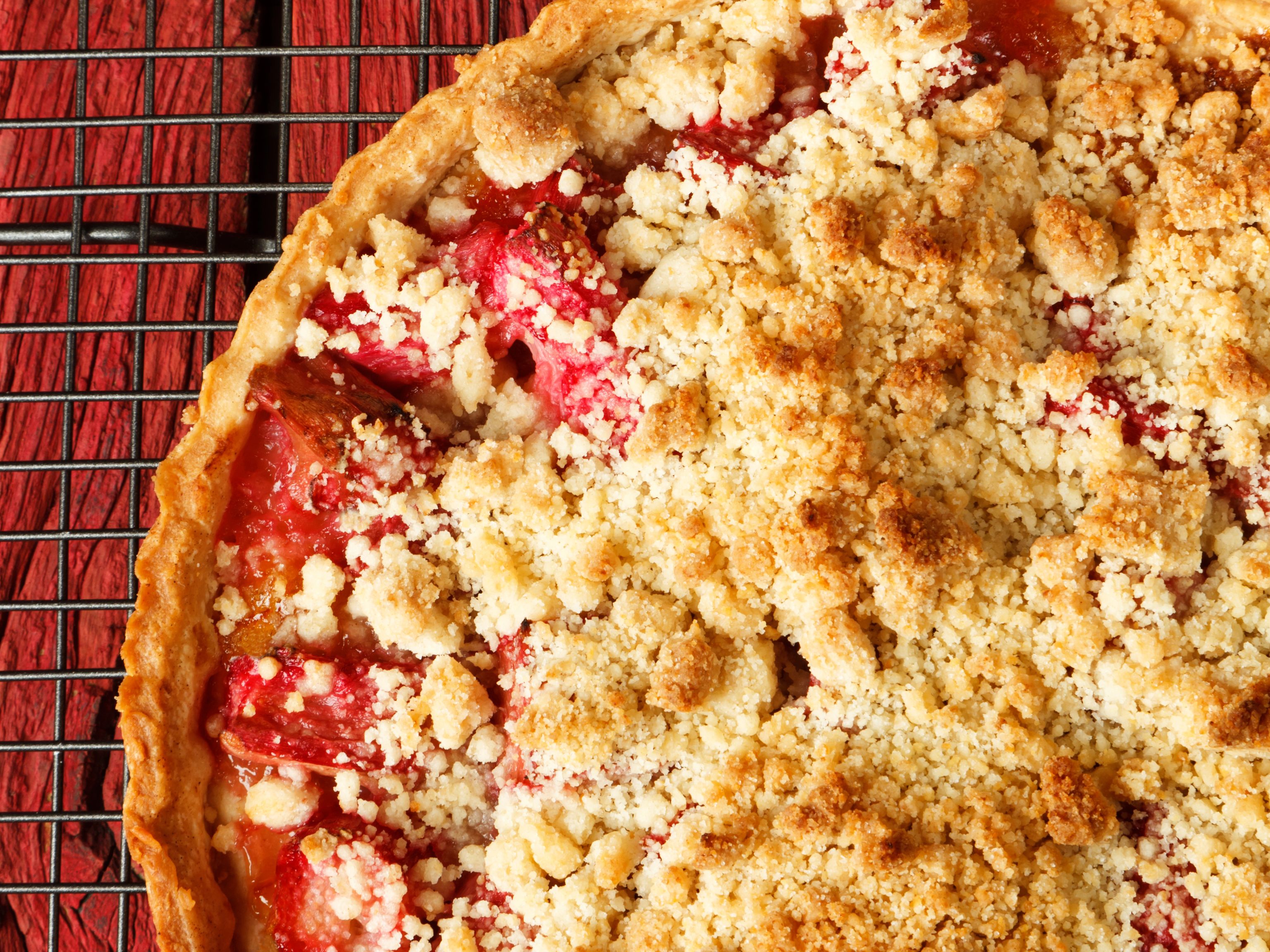 Crumble rhubarbe pommes et Nutella : Recette de Crumble rhubarbe pommes ...