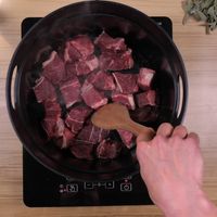 Boeuf braisé aux carottes : Recette de Boeuf braisé aux carottes - Marmiton