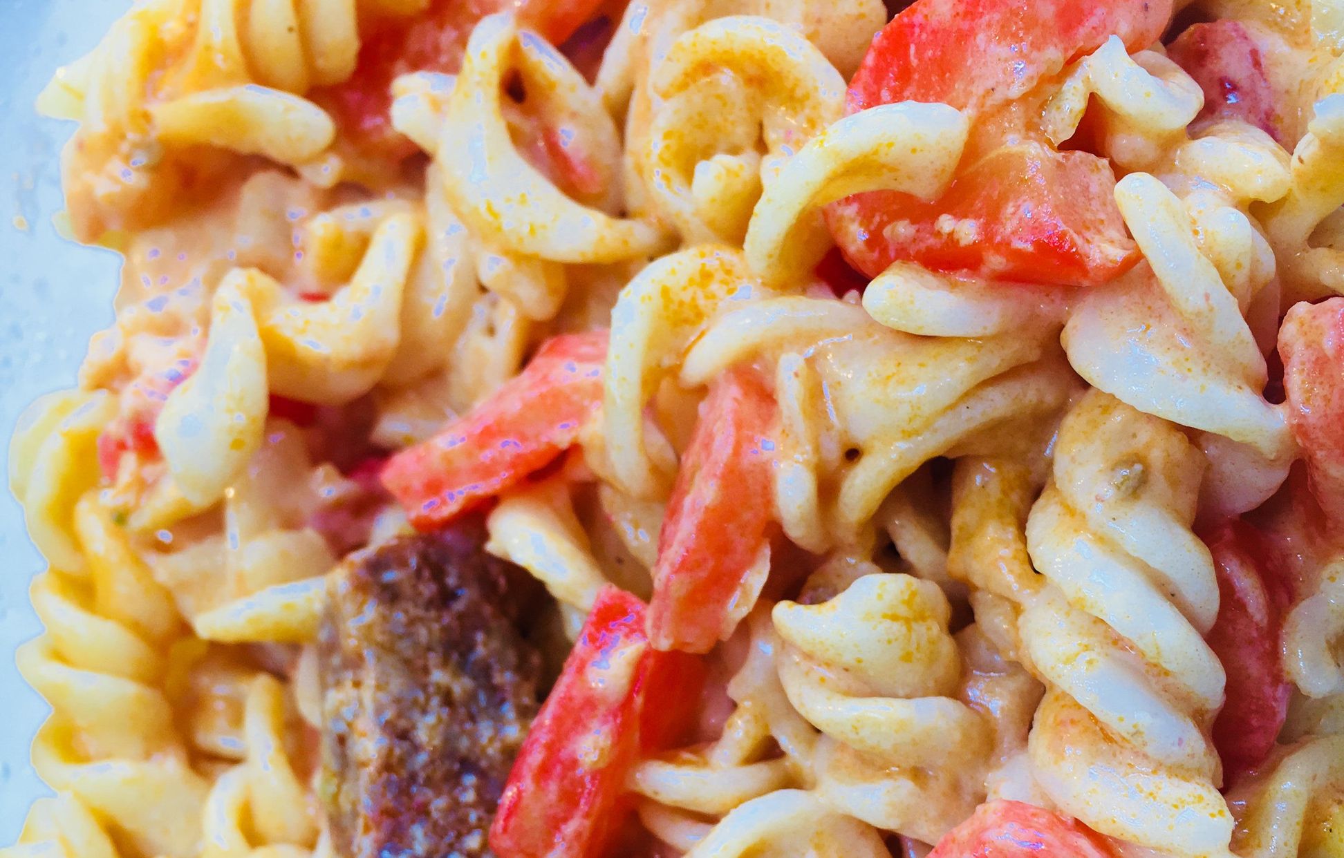 Pâtes chorizo, poivrons, tomates cerise : Recette de Pâtes chorizo ...