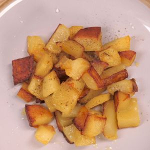 Pommes de terres sautées : Recette de Pommes de terres sautées - Marmiton