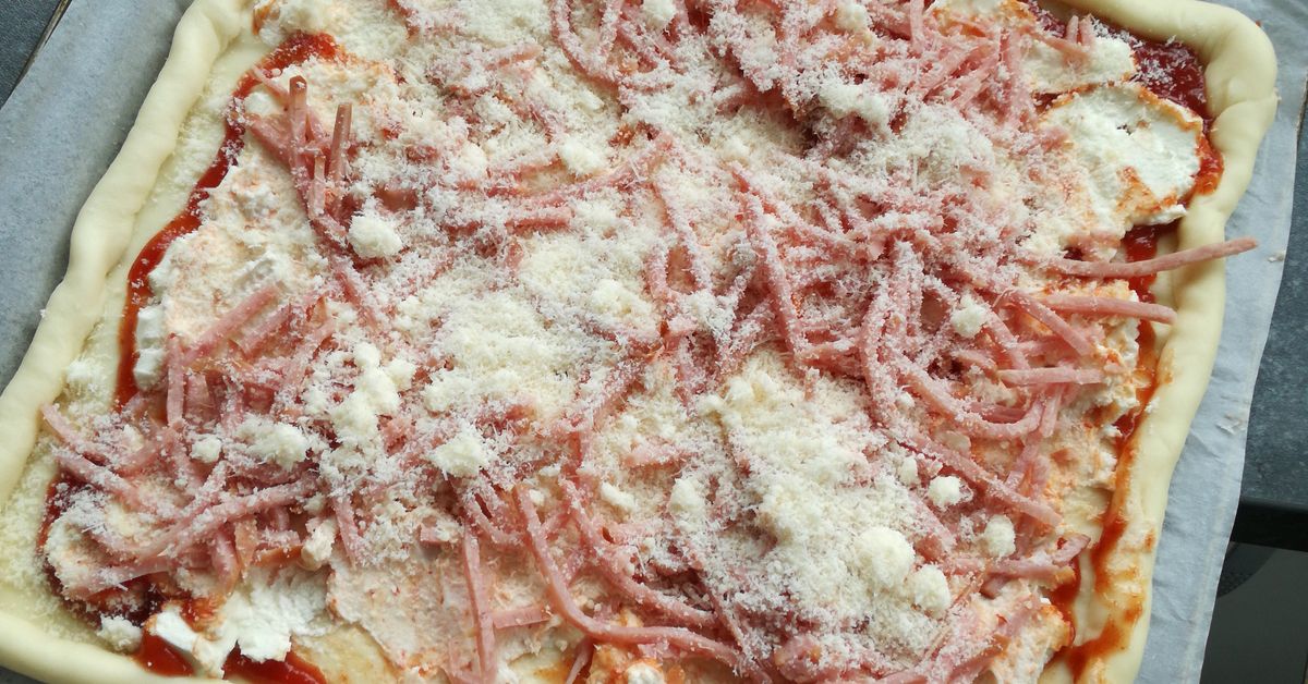 Pizza Carré frais / jambon : recette de Pizza Carré frais / jambon