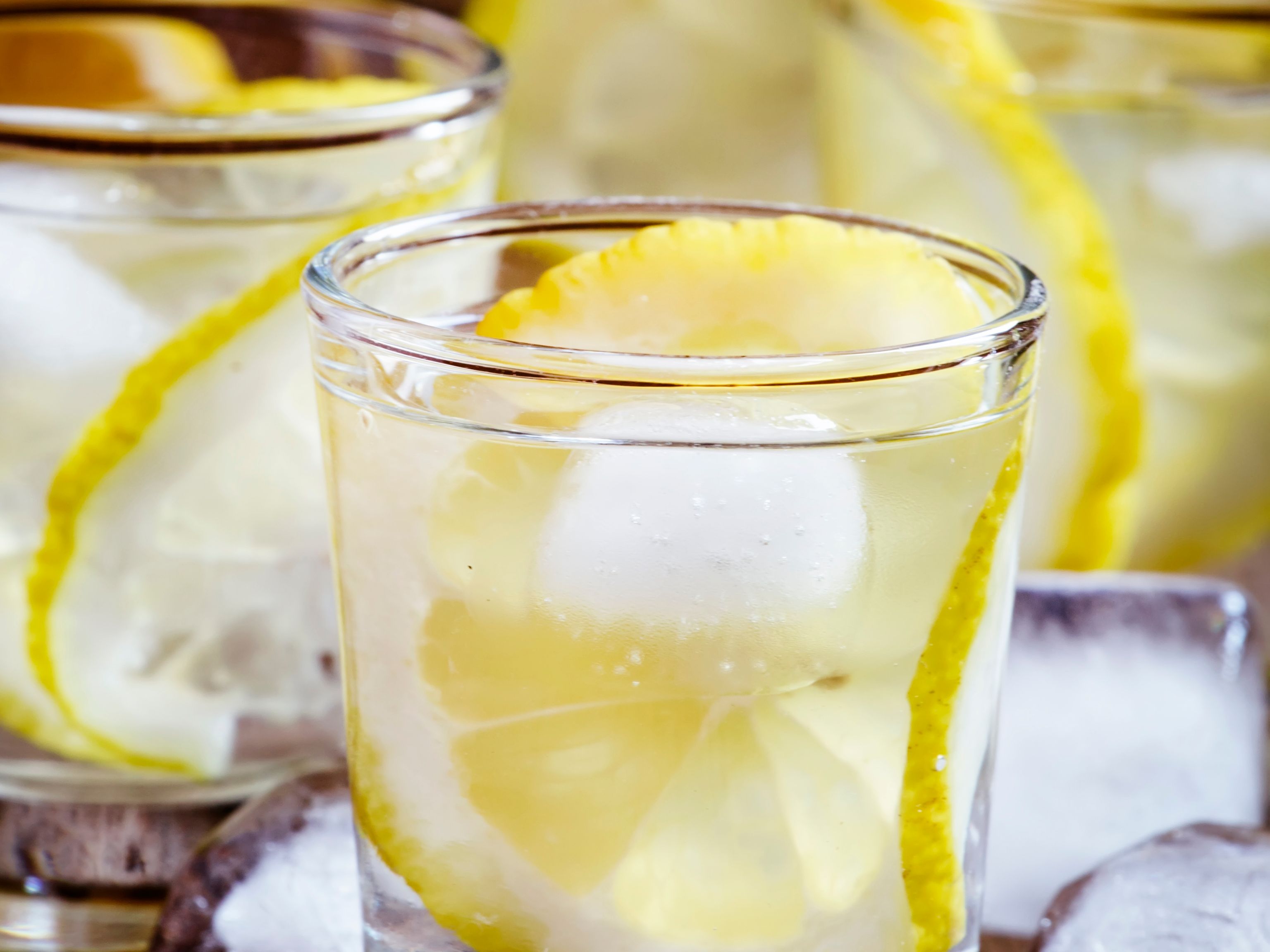 Vin de citron : Recette de Vin de citron - 1001Cocktails
