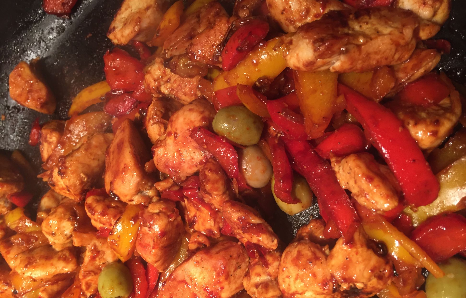 Poulet caramélisé aux poivrons : Recette de Poulet caramélisé aux ...