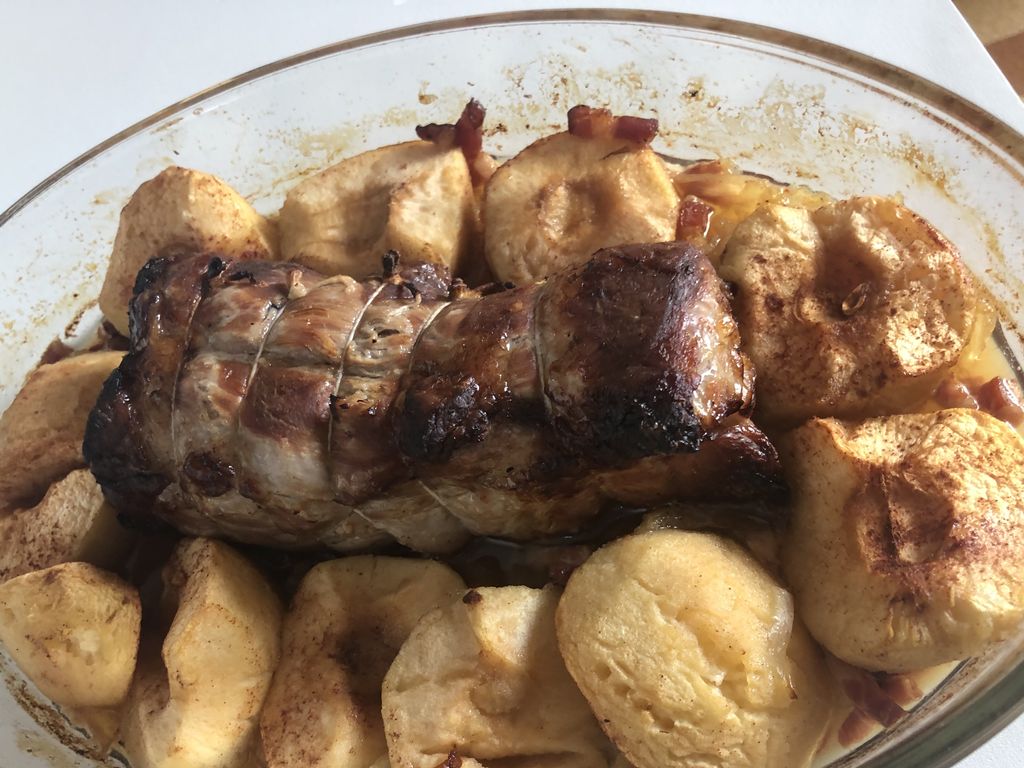 Rôti de porc aux pommes : Recette de Rôti de porc aux pommes