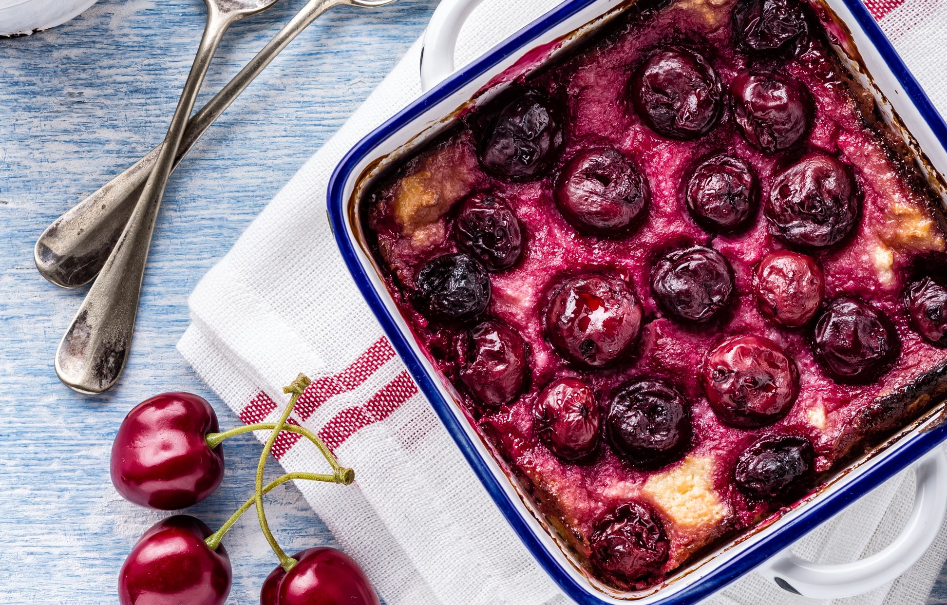 Clafoutis aux cerises vanillé : Recette de Clafoutis aux cerises ...