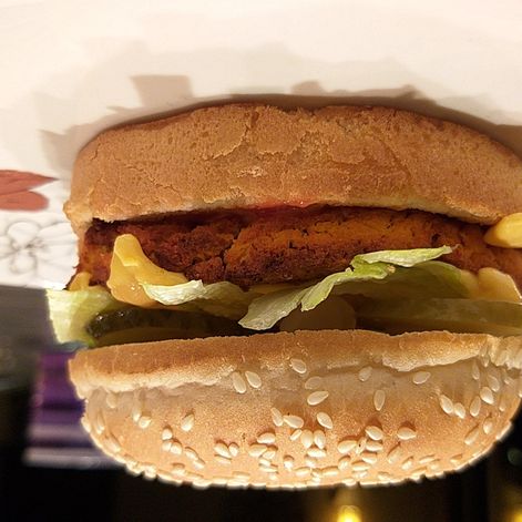 Burger végétarien aux lentilles : Recette de Burger végétarien aux ...