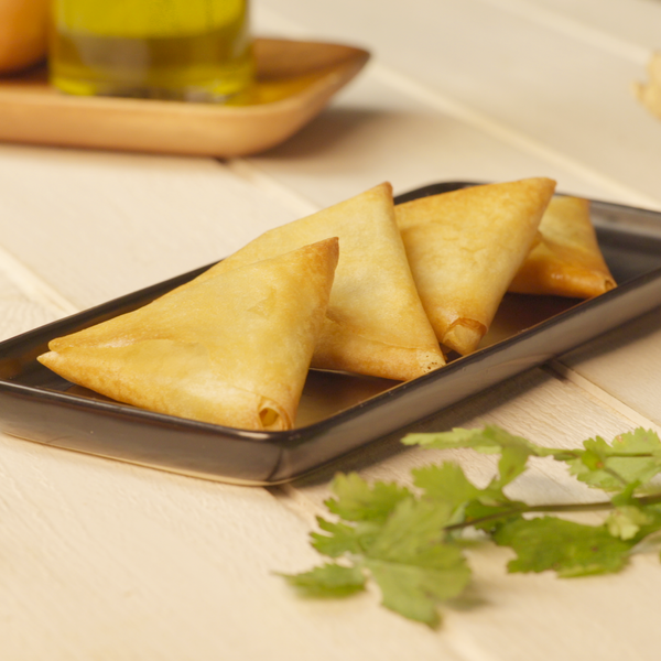 Samoussas au poulet au curry : Recette de Samoussas au poulet au curry