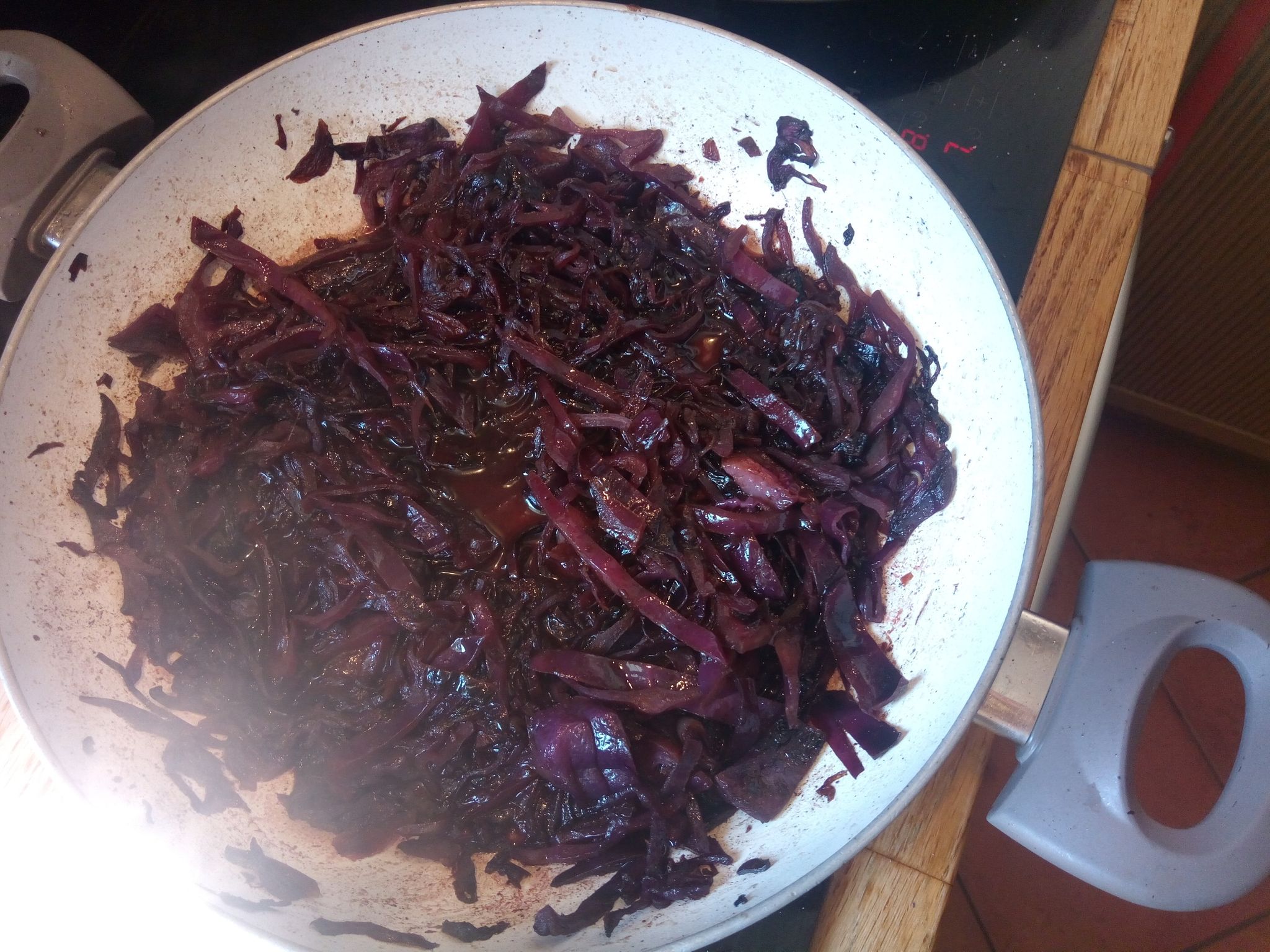 Chou rouge épicé : Recette de Chou rouge épicé - Marmiton