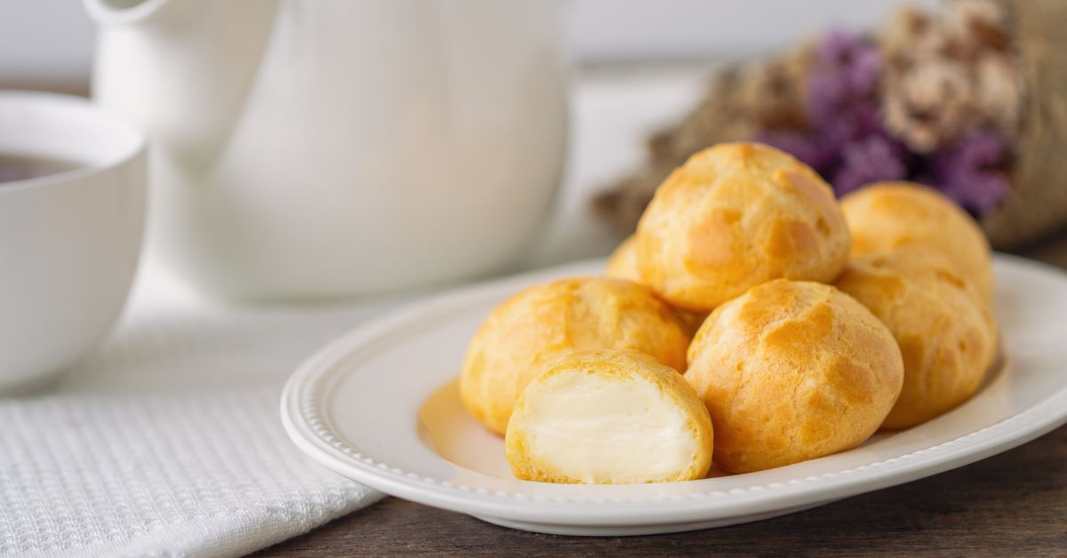 Choux à la crème bien moelleux : recette de Choux à la crème bien moelleux