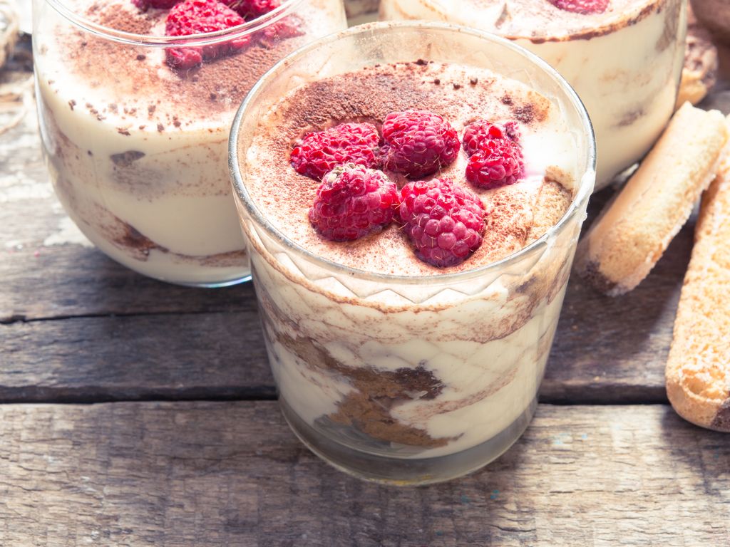 Tiramisu aux framboises : Recette de Tiramisu aux framboises - Marmiton