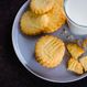 Biscuits sablés au beurre : Recette de Biscuits sablés au beurre - Marmiton