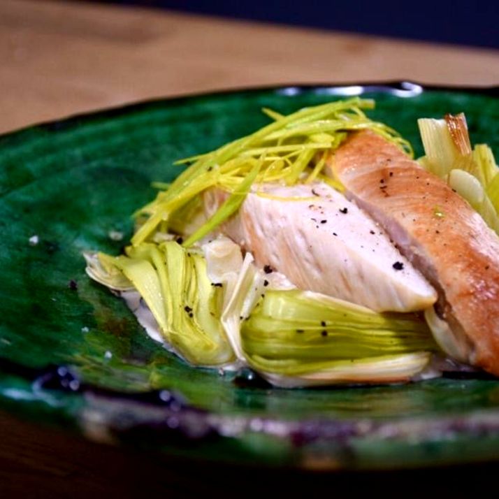 Blanc de poulet sauce aux champignons et poireaux au four en 30 minutes