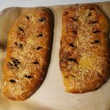 Fougasse aux olives et aux lardons : Recette de Fougasse aux olives et ...