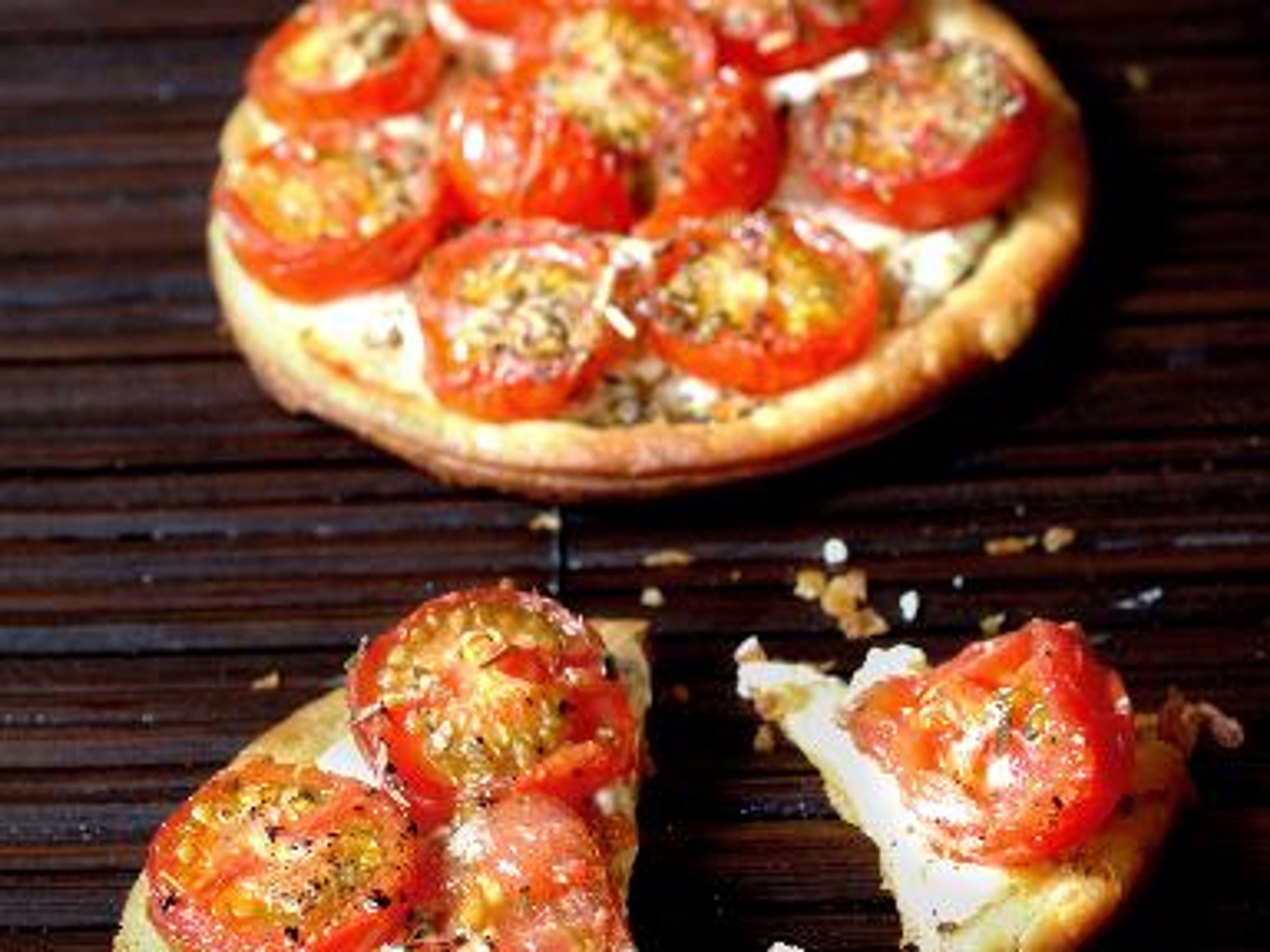 Tarte à la tomate et au chèvre : Recette de Tarte à la tomate et au ...