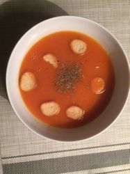 Soupe à la tomate : Recette de Soupe à la tomate - Marmiton