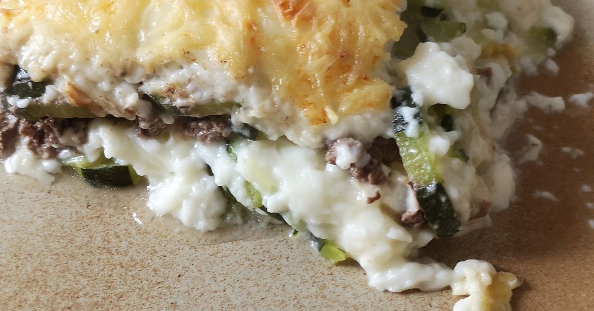 Gratin de courgettes, steak hâché et tomates : recette de Gratin de ...