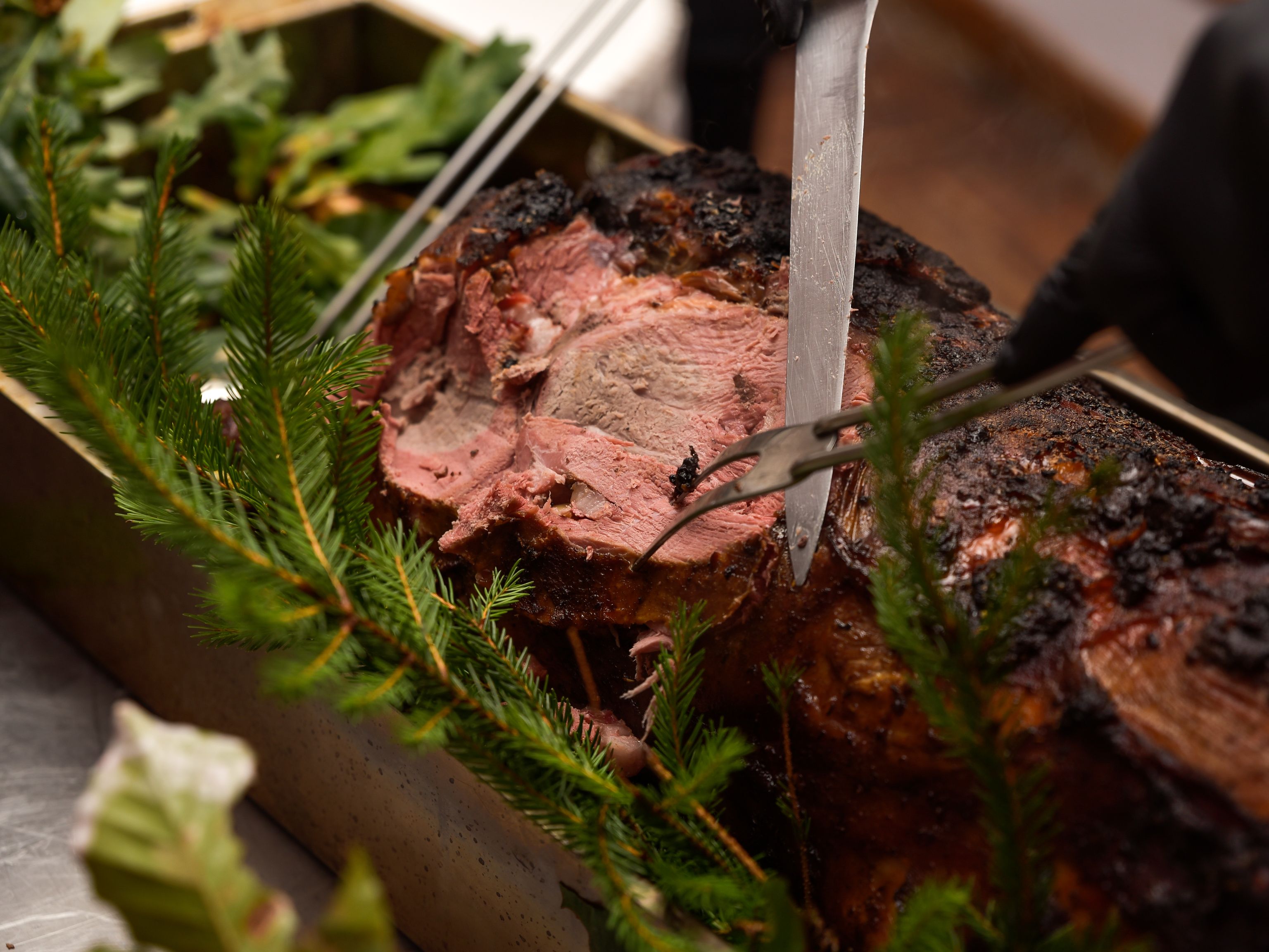 rôti de sanglier en croûte aux herbes : Recette de rôti de sanglier en ...
