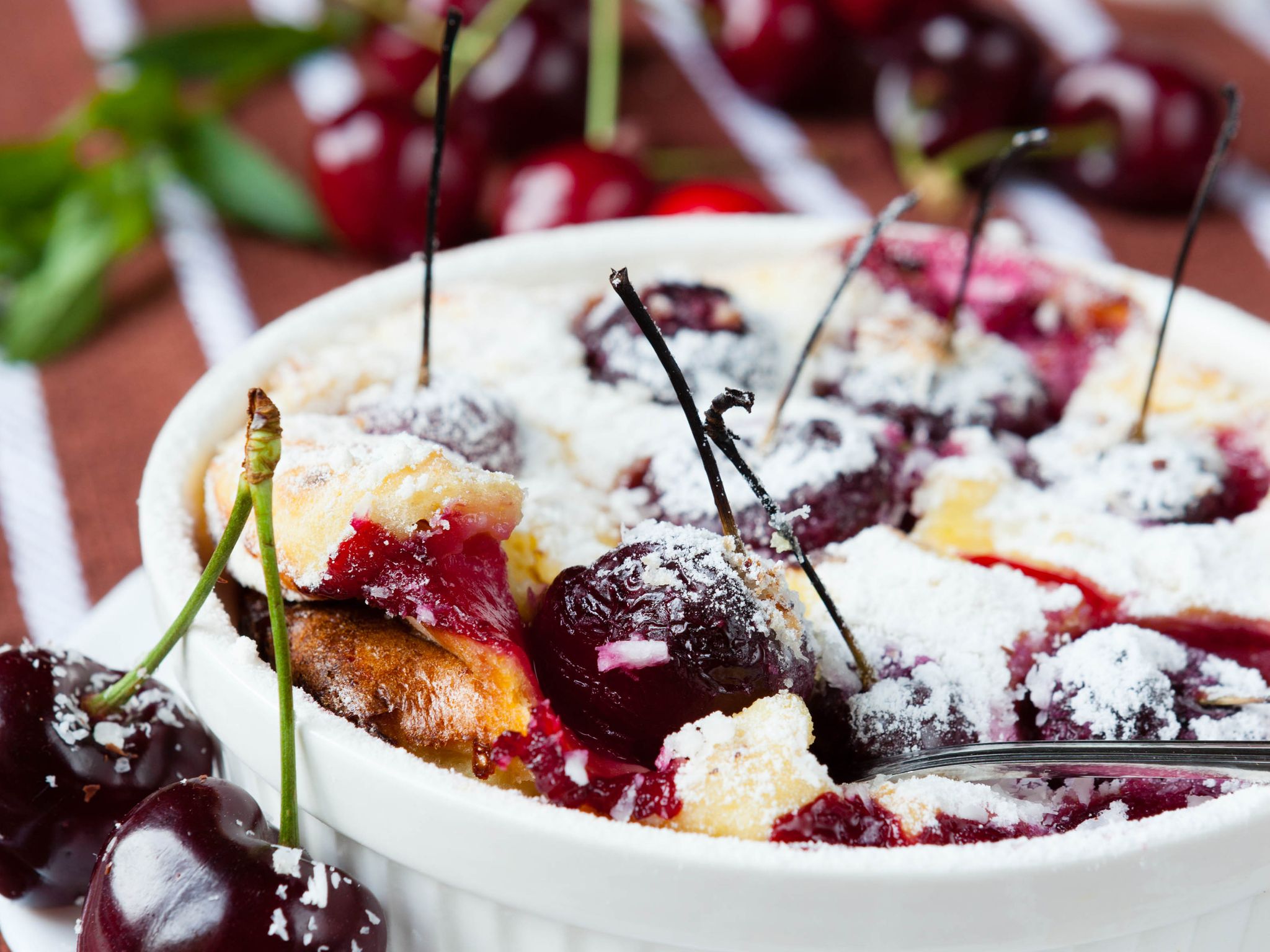 clafoutis grand-mère aux cerises au monsieur cuisine : Recette de ...