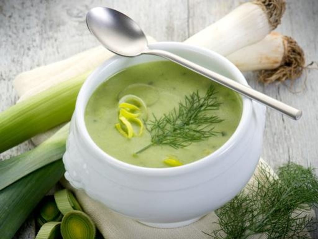 Soupe veloutée de courgettes : Recette de Soupe veloutée de courgettes ...