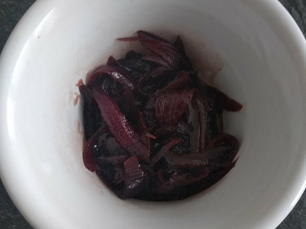 Confit d'oignons au vinaigre balsamique et au porto : Recette de Confit ...