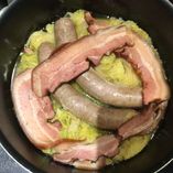 Chou frisé aux saucisses : Recette de Chou frisé aux saucisses - Marmiton