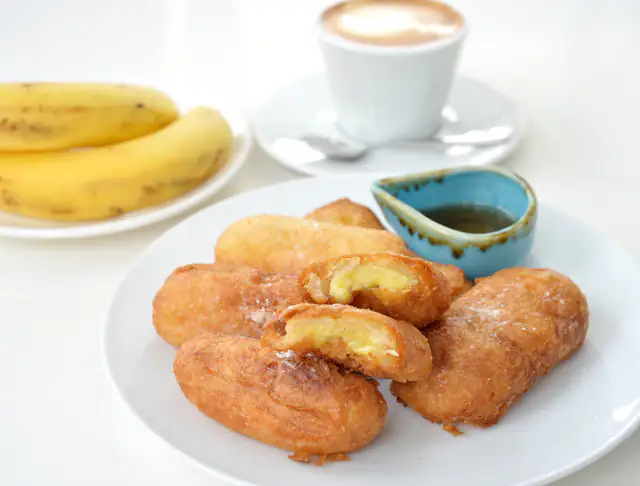 Beignets à la banane de l'île Maurice : recette de Beignets à la banane ...
