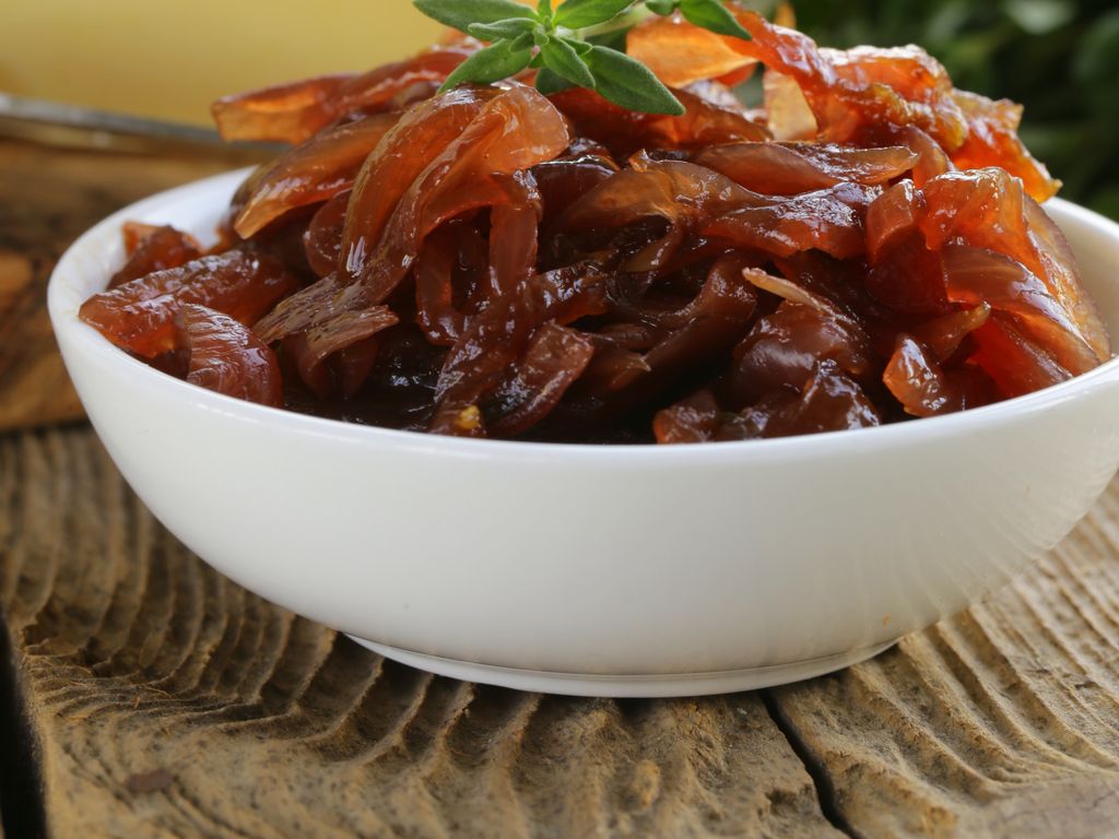 Confit d'oignons ultra rapide : Recette de Confit d'oignons ultra rapide