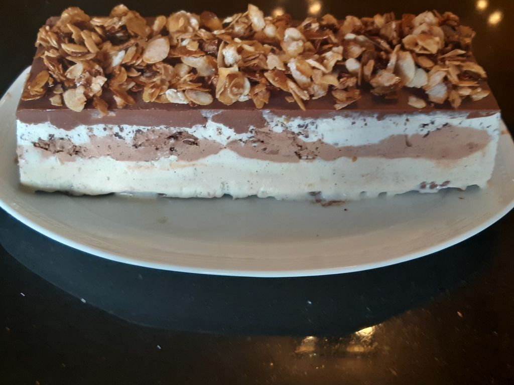 Bûche de Noël glacée : Recette de Bûche de Noël glacée