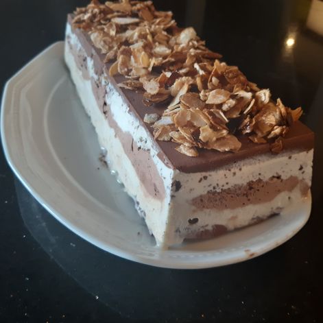 Bûche de Noël glacée : Recette de Bûche de Noël glacée - Marmiton