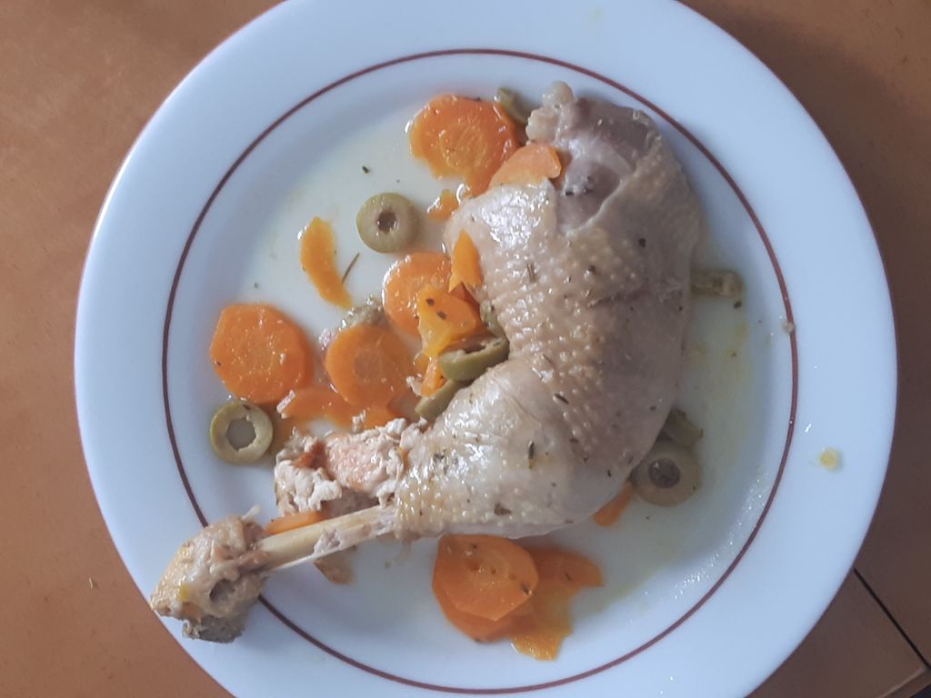 Pilons de poulet aux olives : Recette de Pilons de poulet aux olives