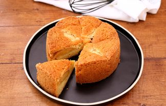 Cake aux pommes : Recette de Cake aux pommes - Marmiton