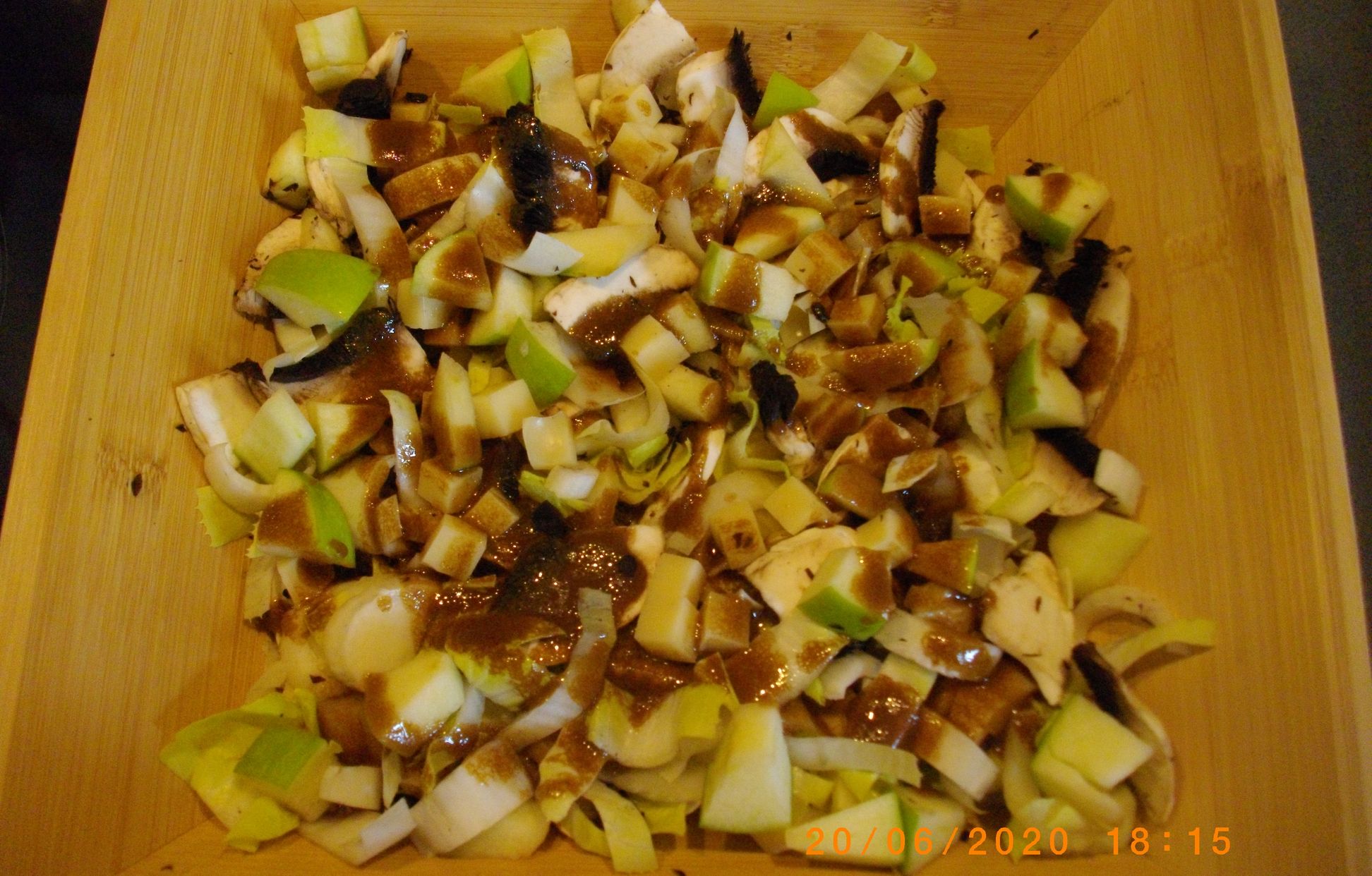 Salade d'endives aux champignons : Recette de Salade d'endives aux ...
