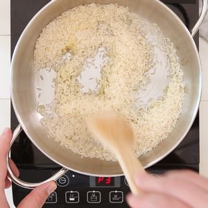 Riz au curry : Recette de Riz au curry - Marmiton