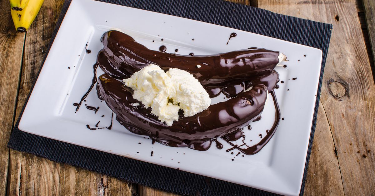 Banane, chocolat à tartiner, fluff et chantilly : recette de Banane, chocolat à tartiner, fluff ...