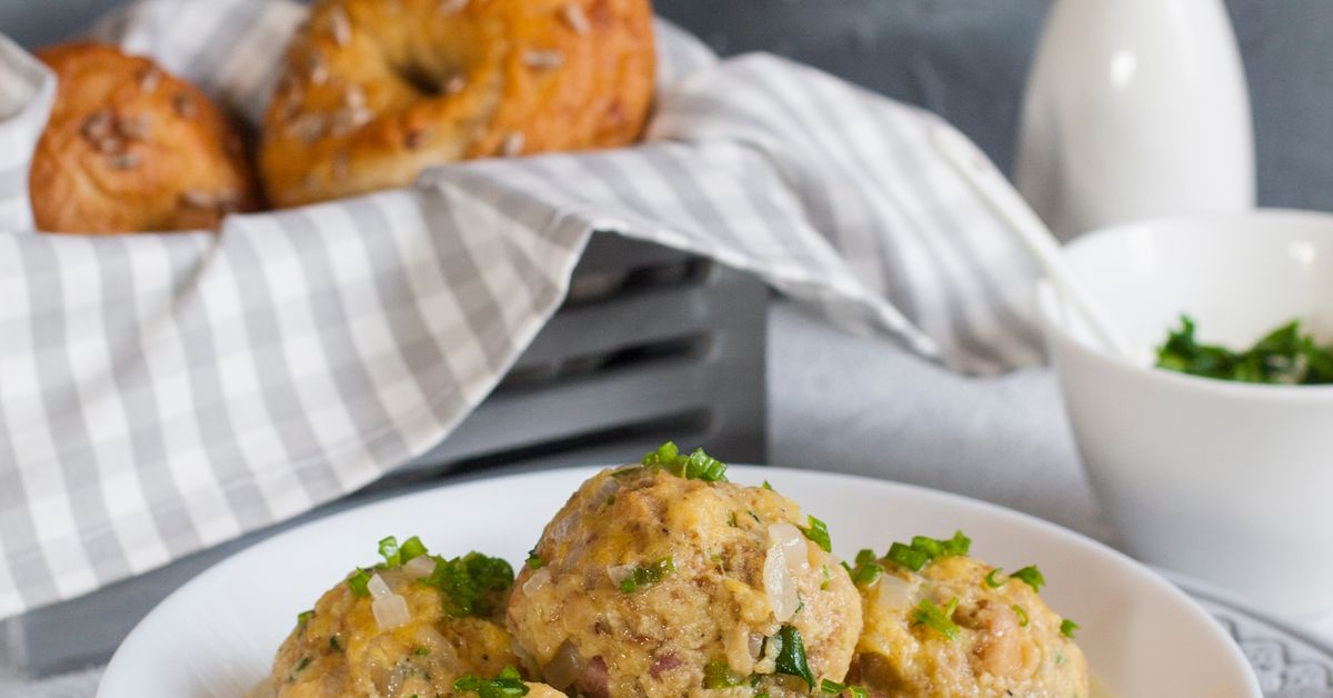 Knödel (ou boulette de pommes de terre) : recette de Knödel (ou ...