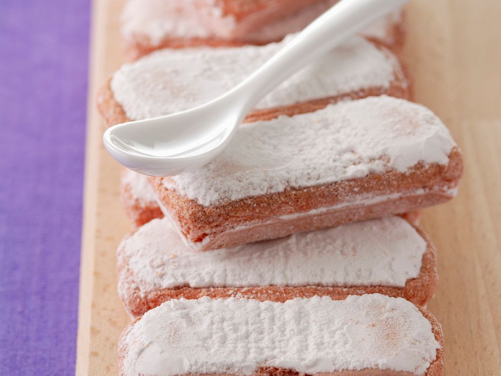 Biscuits roses de Reims maison : Recette de Biscuits roses de Reims maison