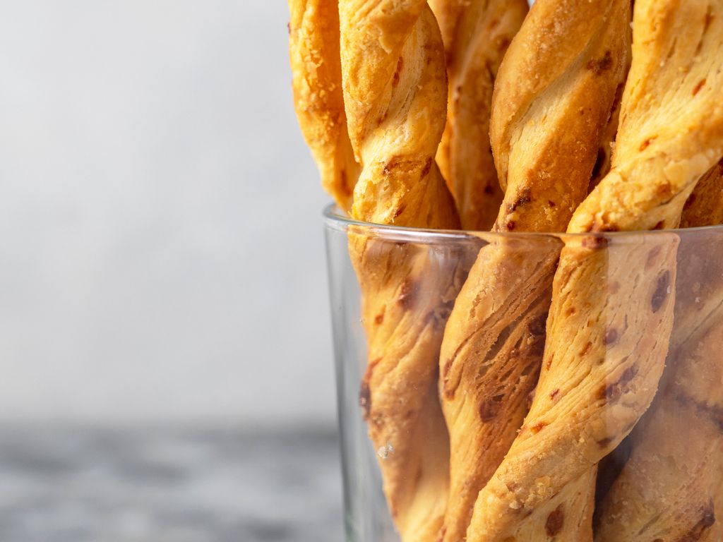 Allumettes feuilletées : Recette de Allumettes feuilletées