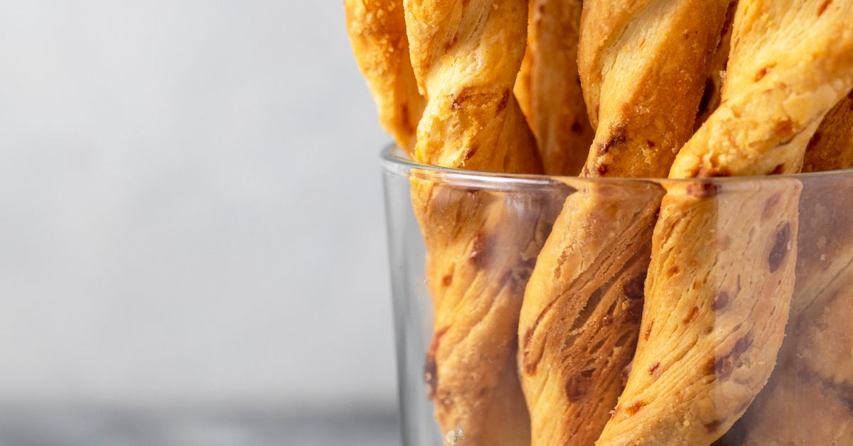 Allumettes feuilletées : recette de Allumettes feuilletées