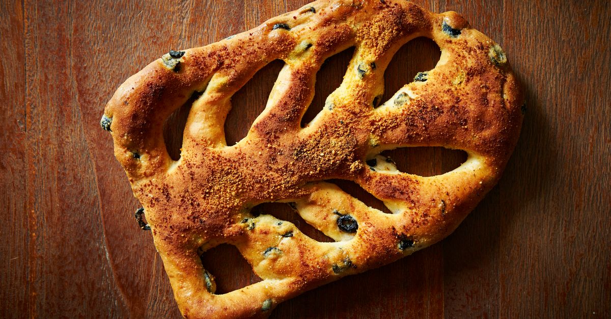 Fougasse aux olives et aux lardons : recette de Fougasse aux olives et ...