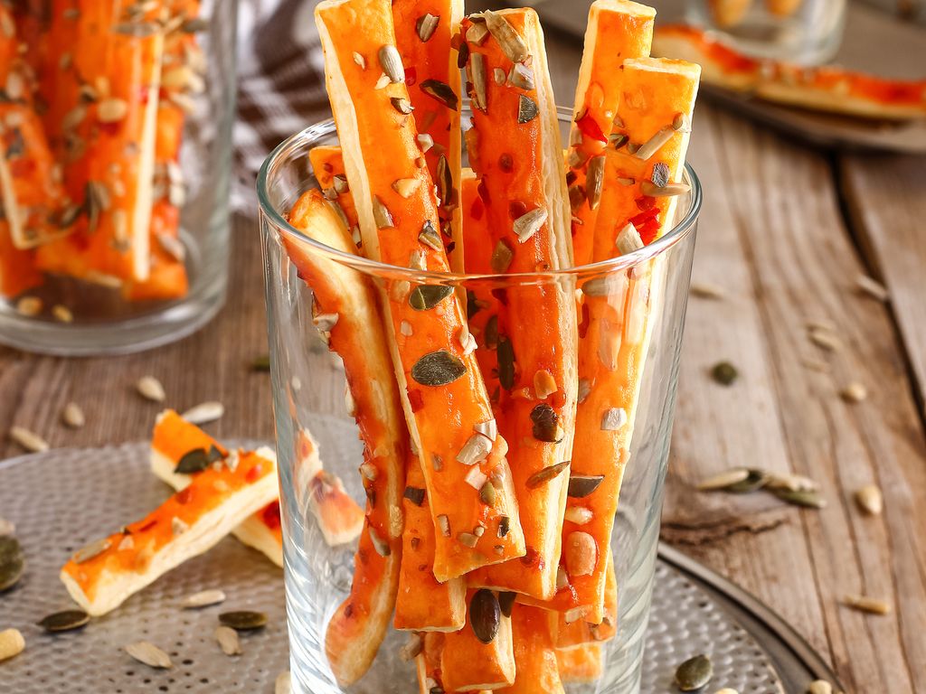 Allumettes aux tomates séchées : Recette de Allumettes aux tomates séchées