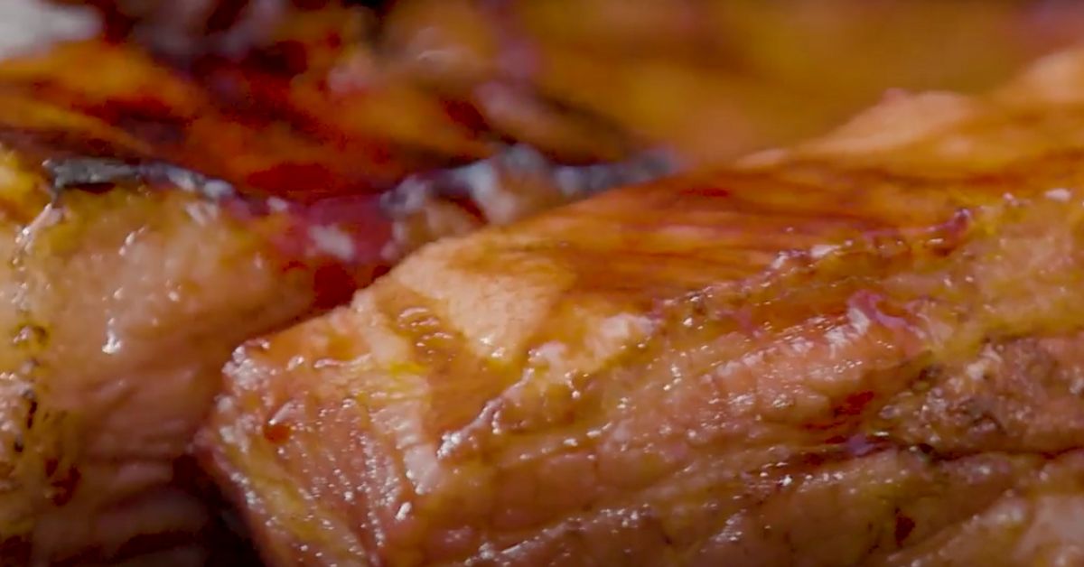 Travers de porc laqué à la crème de cassis par Laurent Mariotte ...