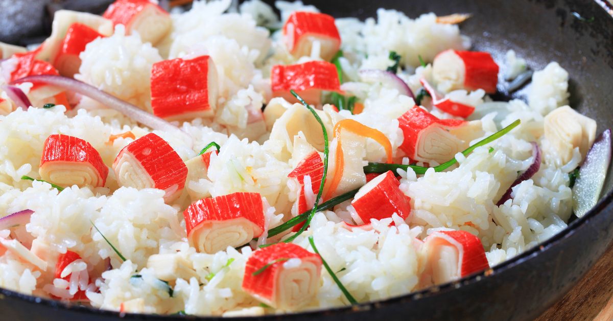 Salade de riz au surimi : recette de Salade de riz au surimi
