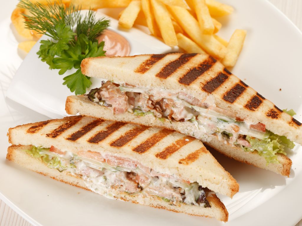 Sandwich au thon et curry : Recette de Sandwich au thon et curry