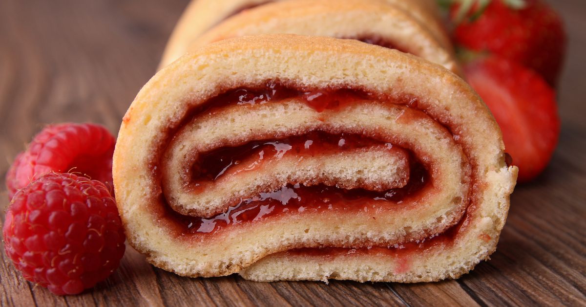Biscuit roulé aux fruits rouges et Son coulis. : recette de Biscuit ...