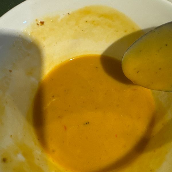 Soupe de poivrons rouges simple : Recette de Soupe de poivrons rouges ...