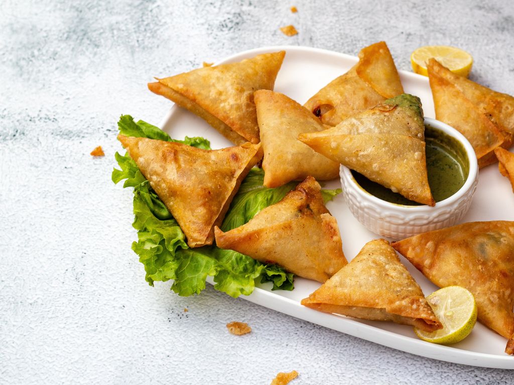 Samoussa au thon et aux légumes : Recette de Samoussa au thon et aux ...